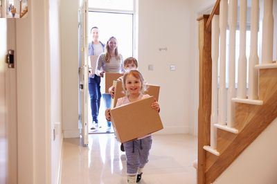 Best Tips For Moving With Kids During The School Year - Movers.com